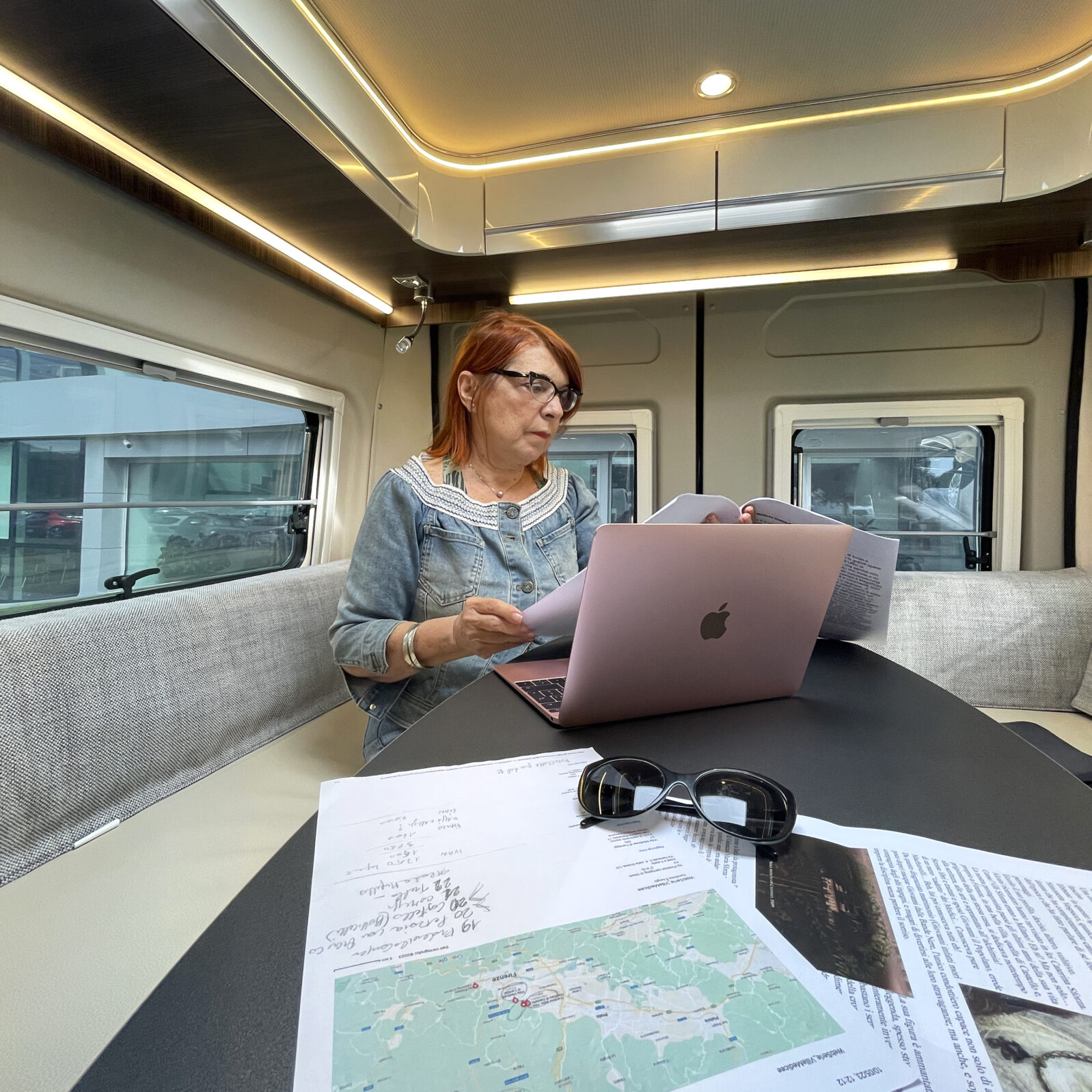 In visita alle Ville Medicee con Syusy Blady e l’Ecovip Camper Van 645 ...